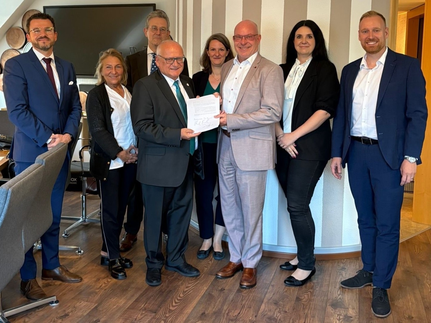 Mietvertrag für Rathaus Gemeinde Schönefeld im BB Business Hub ...